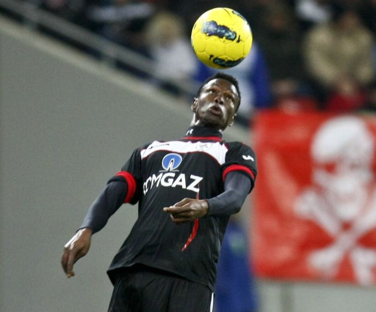 Alte întăriri pentru Dinamo » Issa Ba şi Mendy vor juca în "Ştefan cel ...