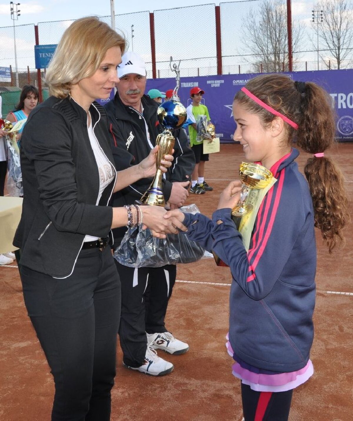 Piteştenii au găsit-o pe viitoarea Ruxandra Dragomir a tenisului românesc