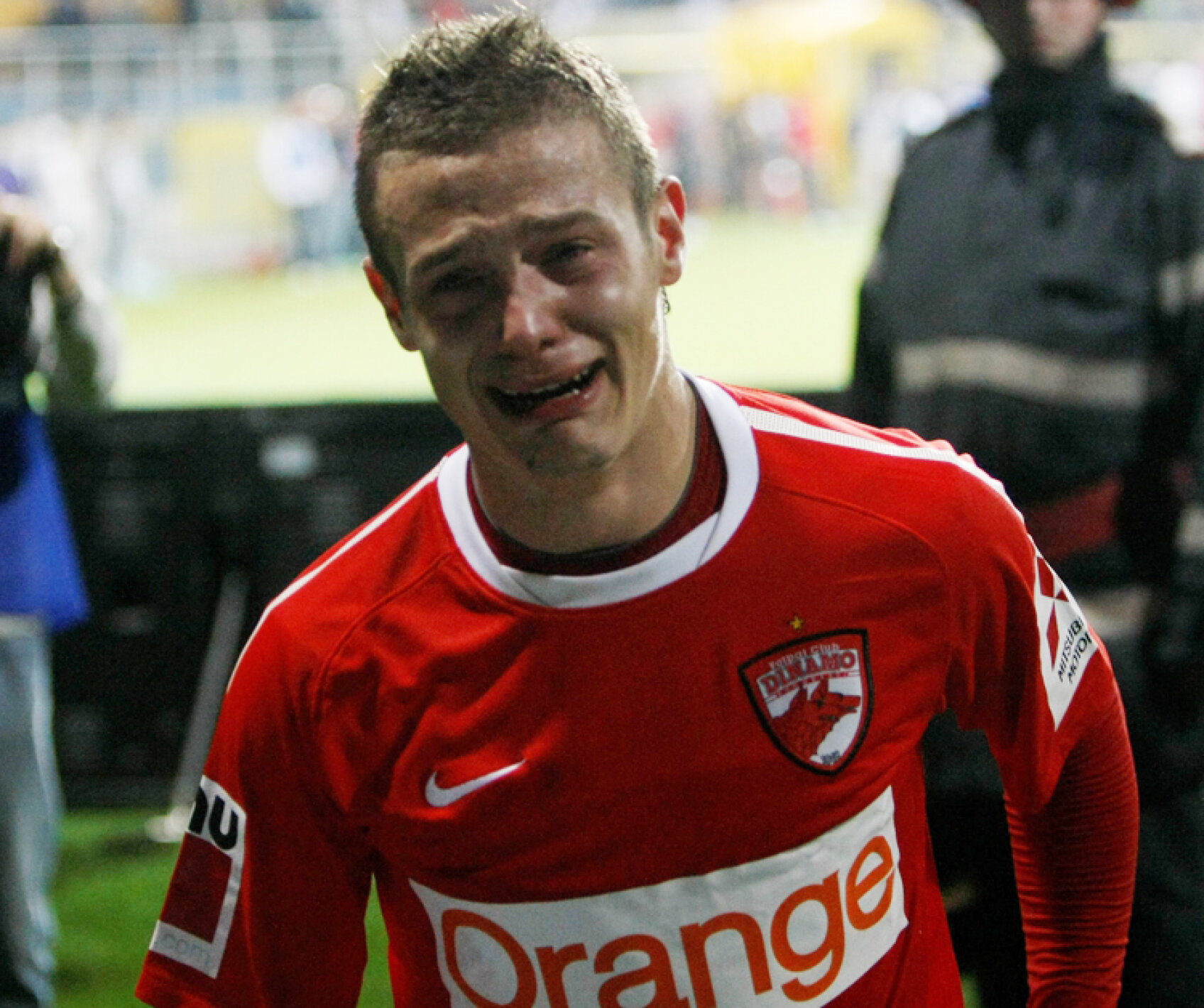 Gluma zilei: De ce plîngea Torje aseară? Îi părea rău că nu joacă şi el ...