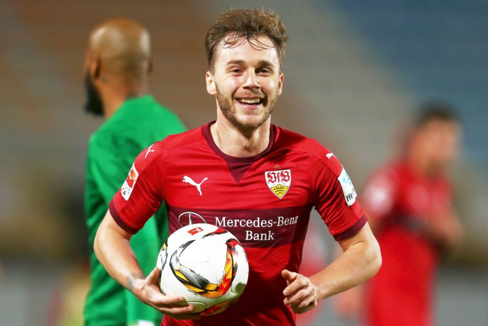 O legendă a lui Stuttgart îl ceartă pe Maxim: ”Alex trebuie să se ...